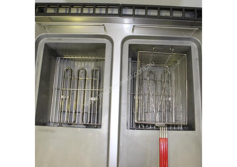 Used F.E.D FED HEF-908A Split Pan Electric Fryer Fryer in , - Listed on ...