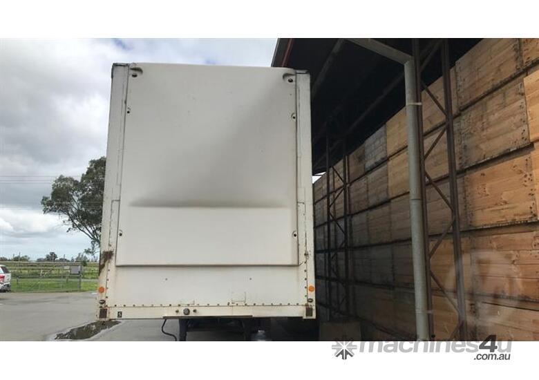 Buy Used freighter ST2 Flat Top Trailer in , - Listed on Machines4u