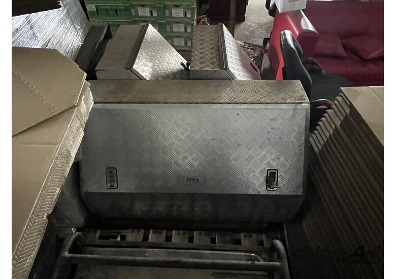 Used 3 x Toolboxes Tool Boxes in , - Listed on Machines4u
