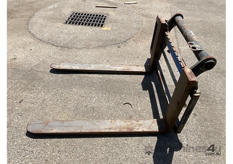 Used Manitou Telehandler Forks in , - Listed on Machines4u