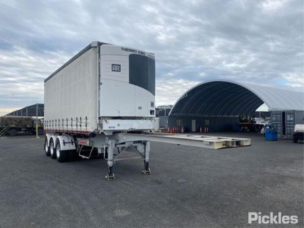 Used barker HEAVY DUTY TRIAXLE Tipper Trucks in , - Listed on Machines4u