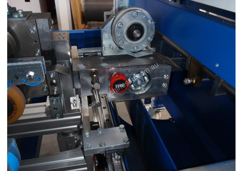 New 2019 quadro Roll forming machine for the cladding roofing Roll ...