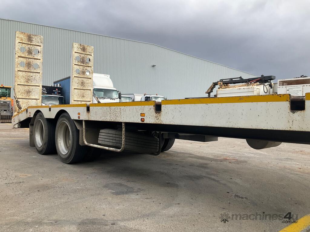 Buy Used 2017 maynard 2017 Maynard Tandem Axle Tag Trailer Trailers (1136293)