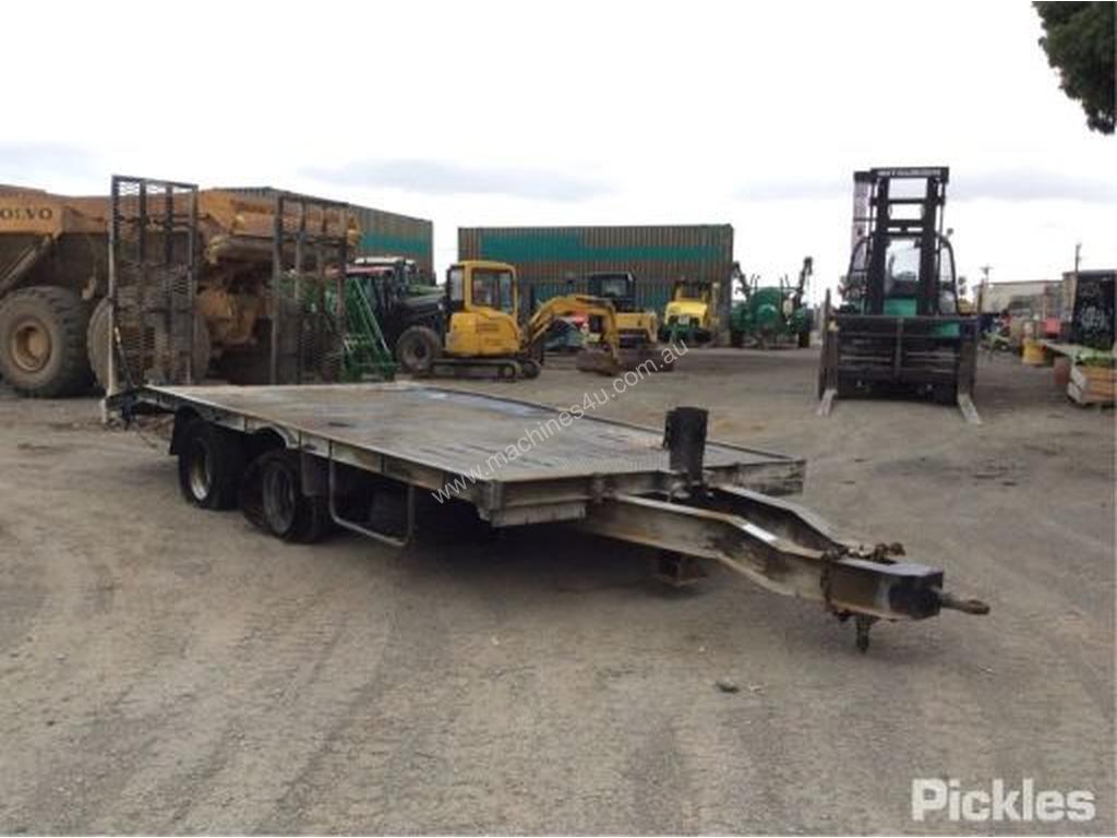 Buy Used Dean Trailers 2016 Dean Trailers Quad Dog Trailer in ...