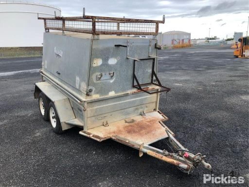 Buy Used Hans 2012 HANS Box Trailer in , - Listed on Machines4u