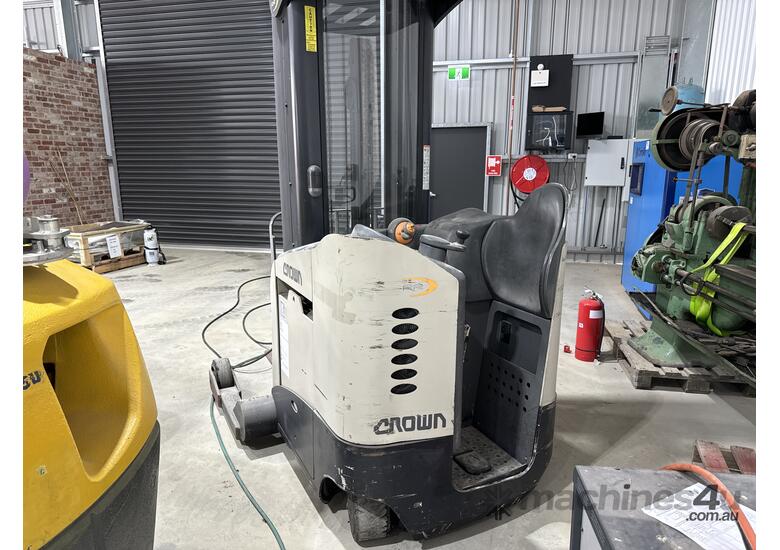 Used 2009 36V Crown Reach Stacker Forklift with 3 Phase Battery Charger ...