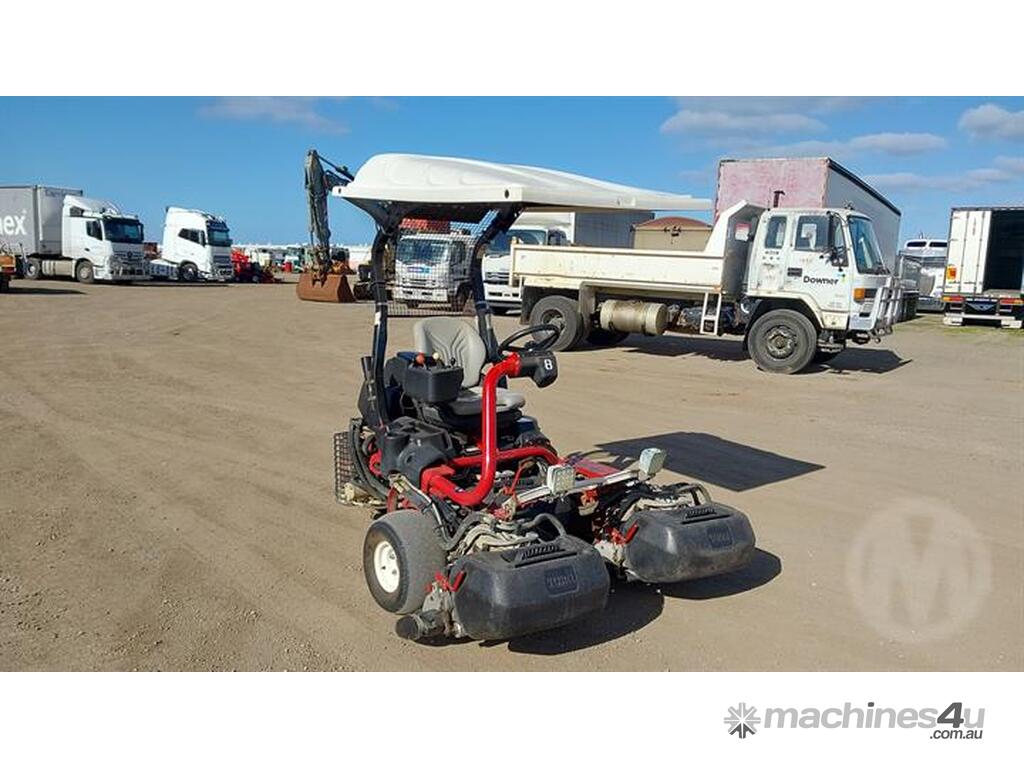 Used toro Toro Greenmaster 3400 Triflex Ride On Mowers (1140594 ...