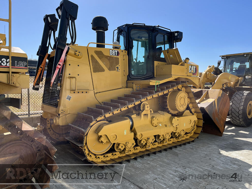 Used 2020 Caterpillar D8T Dozer in , - Listed on Machines4u