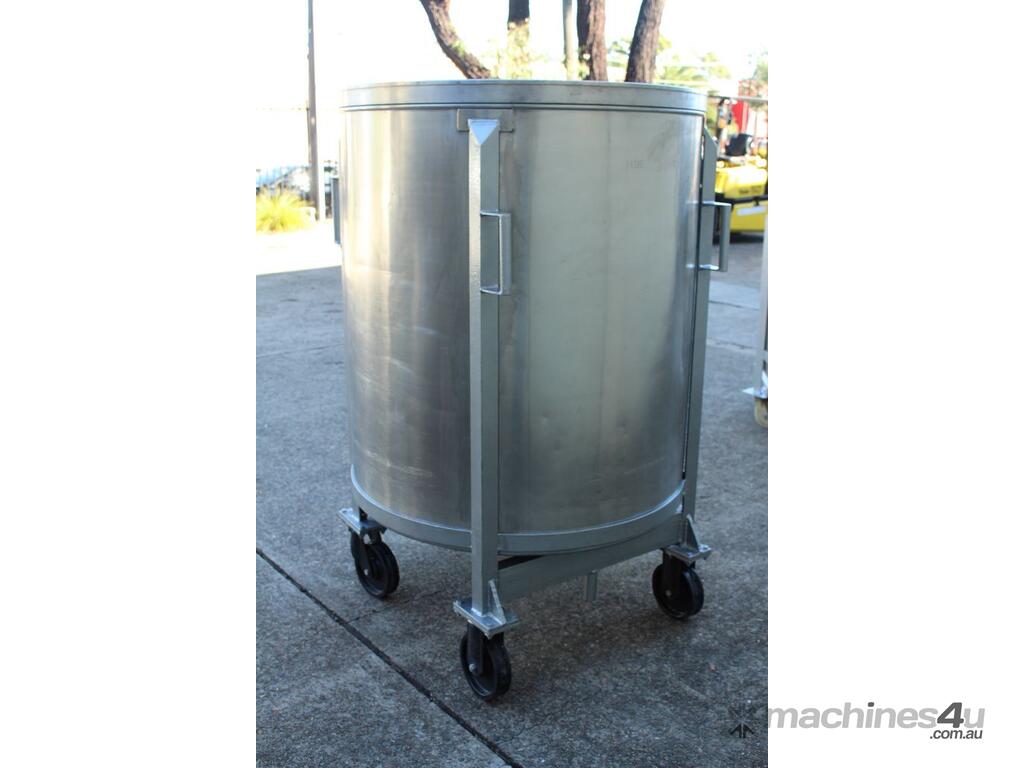 used Stainless Steel Mobile Tank Stainless Steel Tanks in CONDELL PARK, NSW