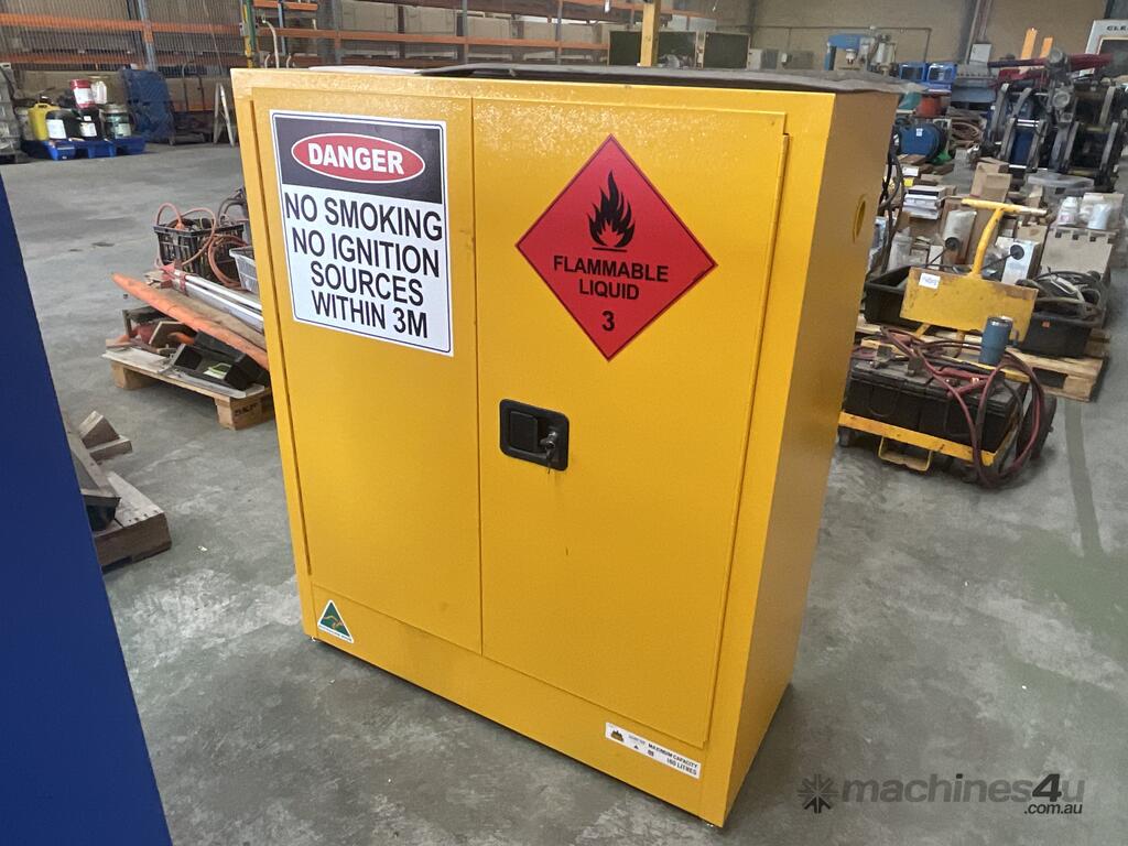 Used Dangerous Goods Cabinet Contents in WELSHPOOL, WA