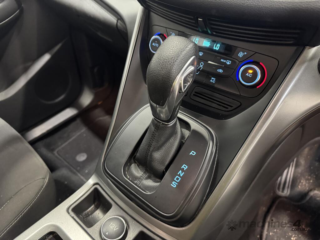 Buy Used Ford 2019 Ford Escape Ambiente Petrol Wagon Wagon (1112095)