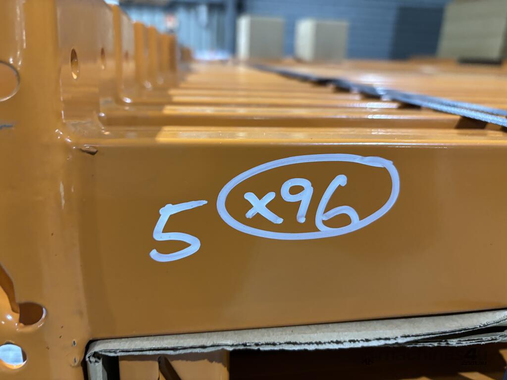 Used Pallet Racking Cross Beams (1113095)