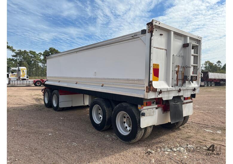 Buy Used 2006 shepard 2006 Shepard A4 Dog 300T Quad Axle Tipping Dog ...