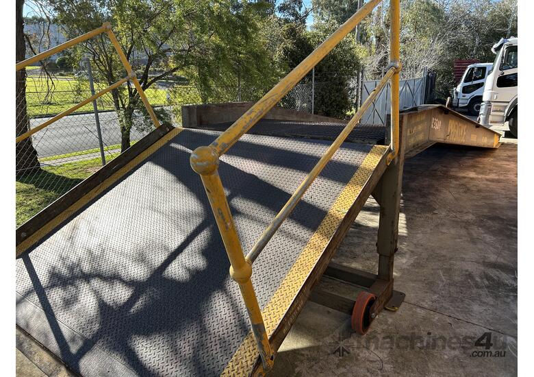 Used prentice industries Prentice Industries Hydraulic Container ...