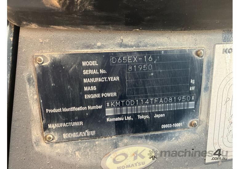 Used komatsu D65EX-16 Dozer (1128995) - Listed on Machines4u