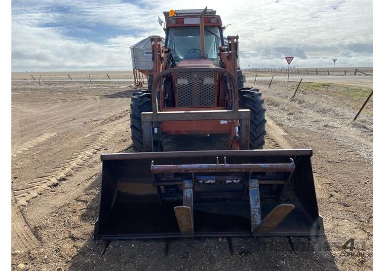 Used Case Case 5150 A MFWD Tractors (1123696) - Listed on Machines4u