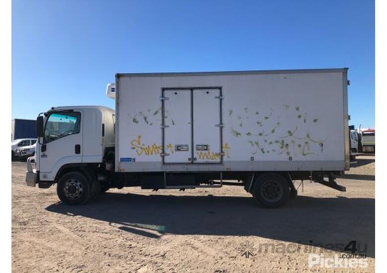 Buy Used Isuzu FSR 700 LONG Service Trucks in , - Listed on Machines4u