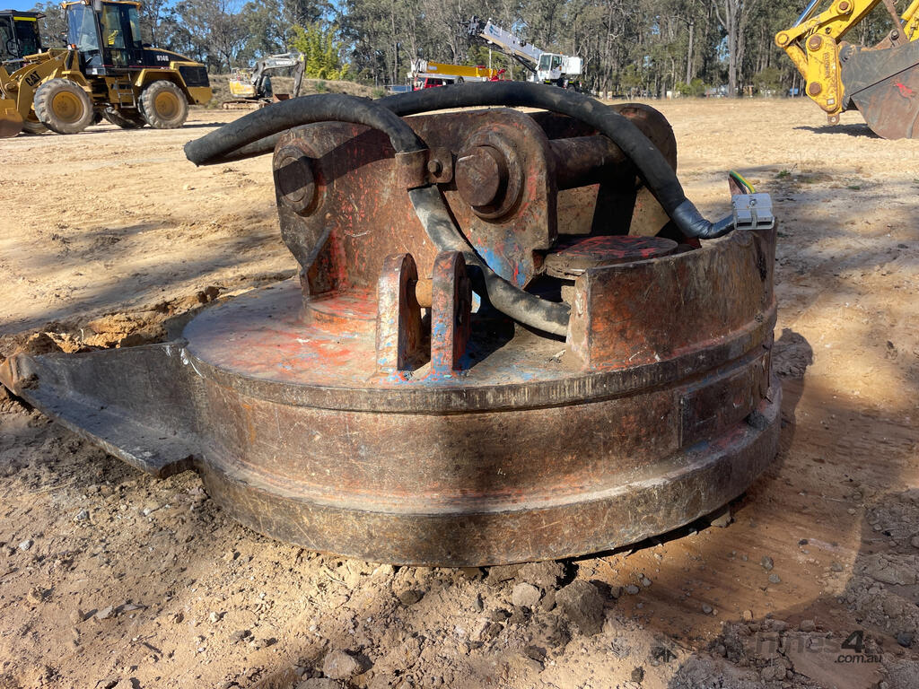 Used LONGI 20 Ton Excavator Magnet Screening Magnets (889596)