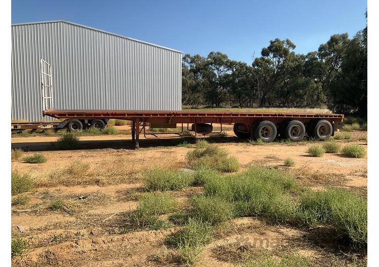 Buy Used 1984 freighter 1984 Freighter Tri Axle Flat Top Trailer ...