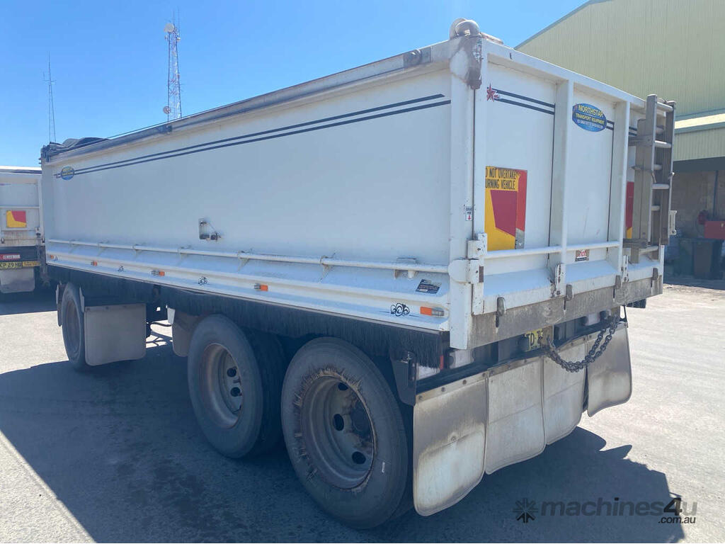 Buy Used 2018 North Star 2018 Northstar Super Dog Tipping Trailer ...