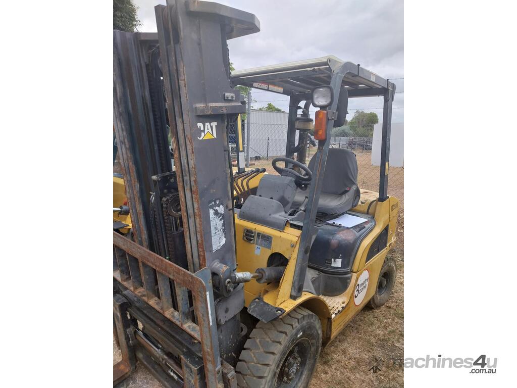 Used 2011 Caterpillar DP25N Counterbalance Forklifts (923297)