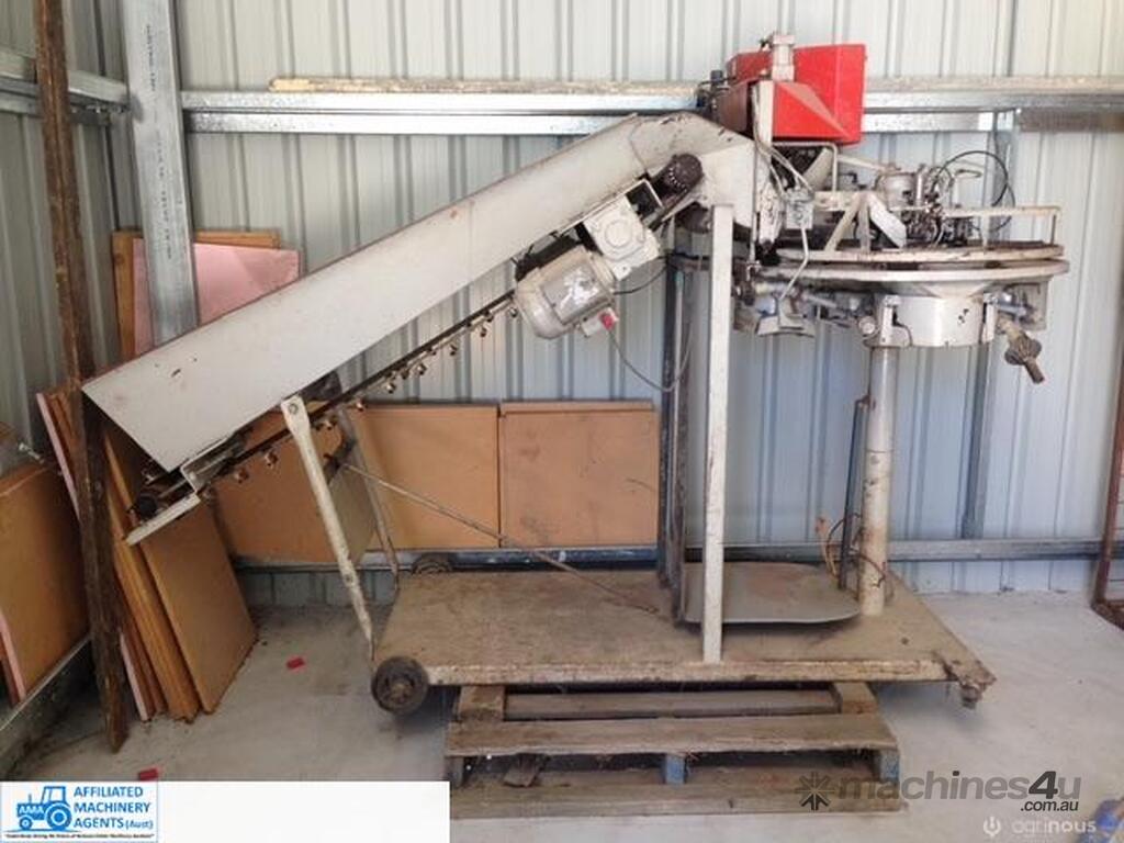 Used 5161 Potato Bagger Machine Garfield VIC Bag Packer Filler in , VIC