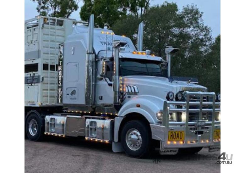 Buy Used Mack 2018 Mack CLX1664T Superliner 685 Sleeper Cab 6x4 Prime ...