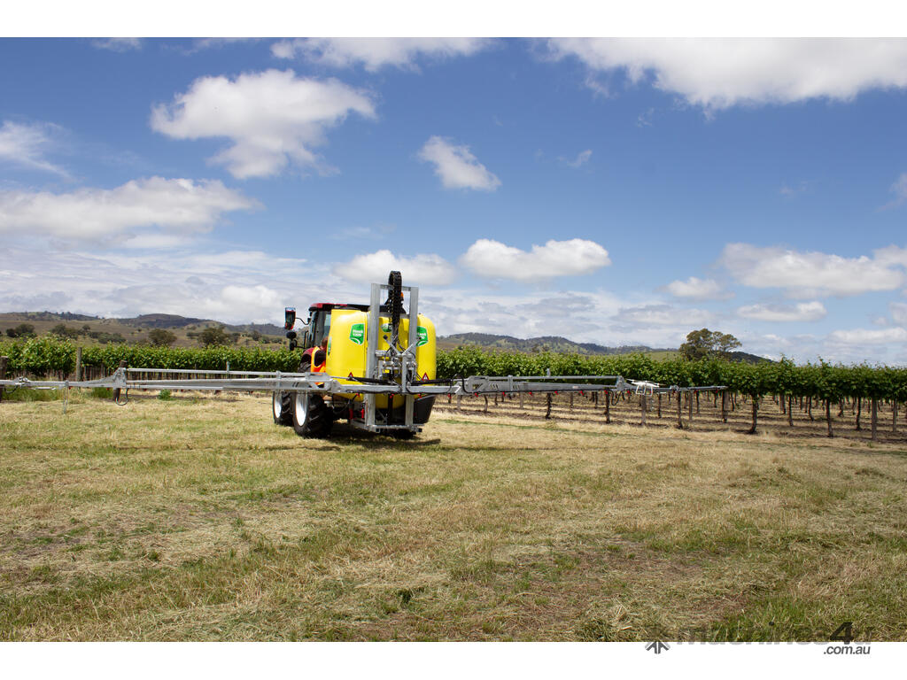 New 2021 swift Hawk 1000L Boom Sprayer (1068098)