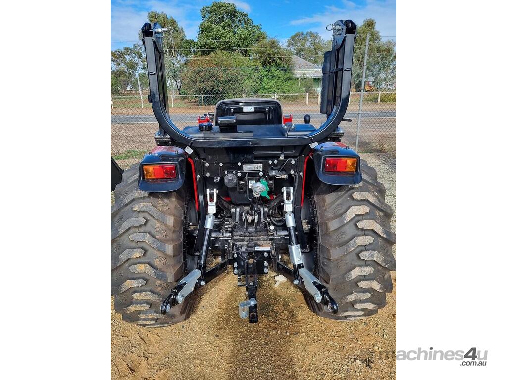 Used 2024 Case IH Farmall 35B Rops Tractor Tractors (1132298)