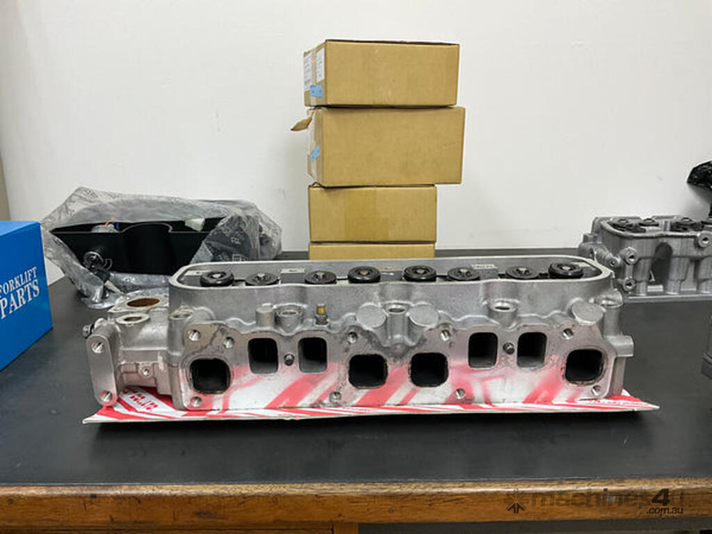 Buy New Toyota Toyota 4Y Cylinder Head Engine Accessories & Parts (962998)