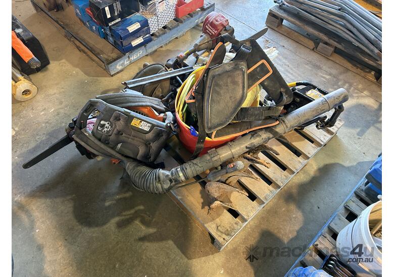 Used Variety of small engine tools and equipment in , - Listed on ...