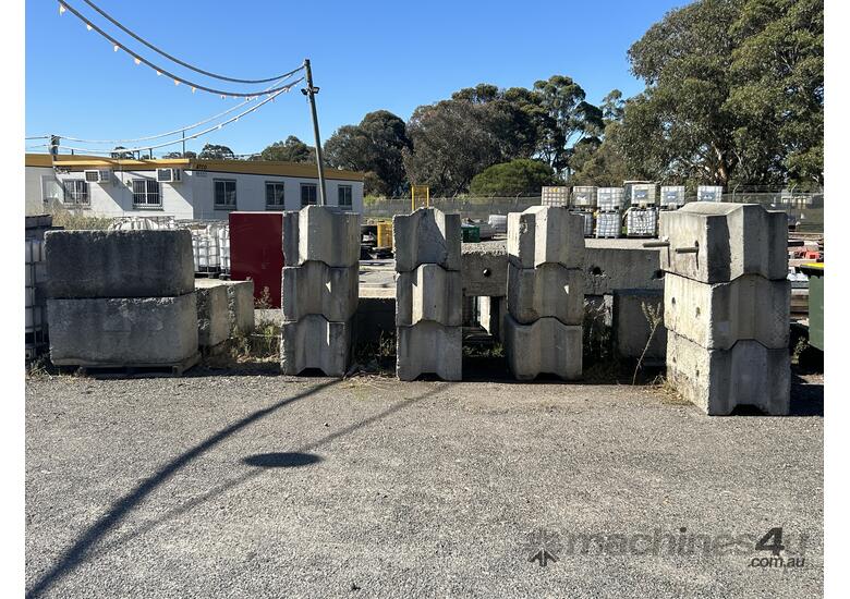 Used Large Quantity of Stackable Concrete Blocks (1105499) - Listed on ...