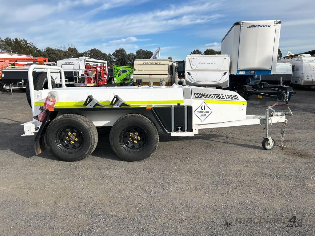 Buy Used 2022 Durotank 2022 Duro Tank Dual Axle Fuel Trailer Trailers ...