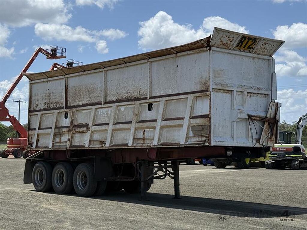 Buy Used LEFT HAND SIDE TIPPER TRAILER Trailers (1203399)