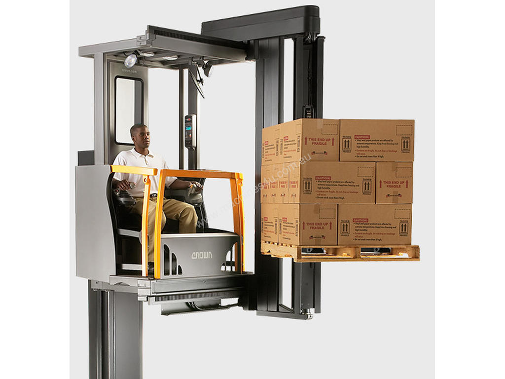 New Crown TSP SERIES Self Propelled Stock Pickers (336199)