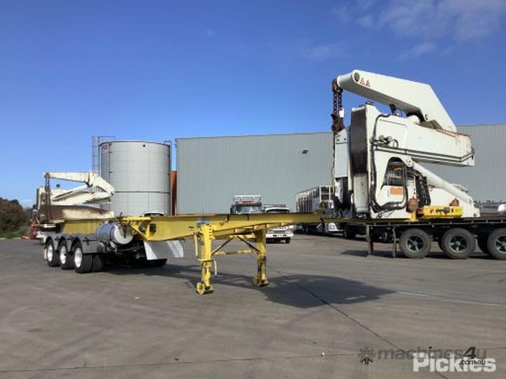 Buy Used howard porter HP TRI 470 Flat Top Trailer in , - Listed on ...