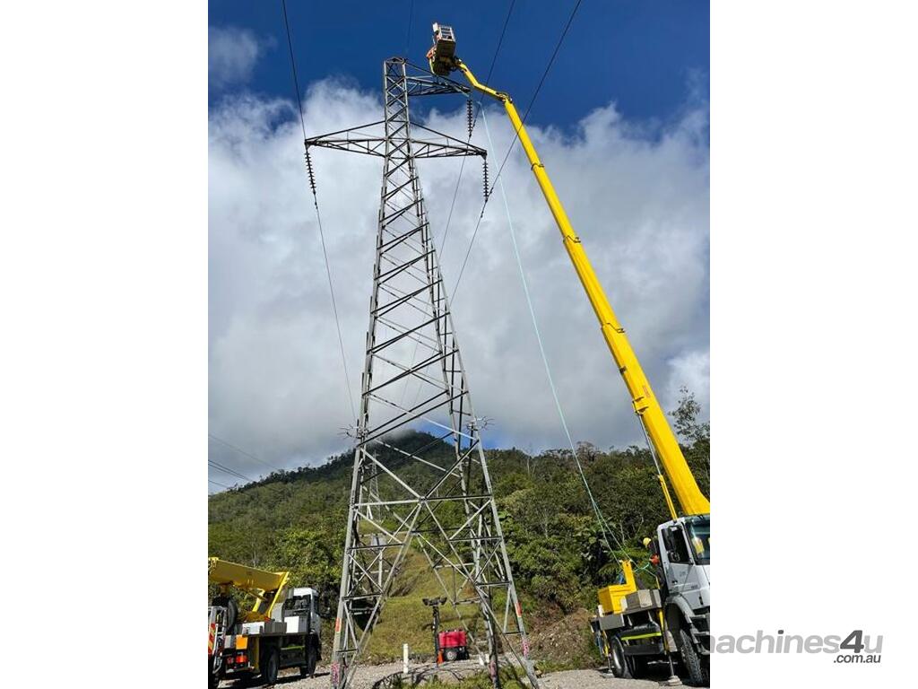 Hire 2010 palfinger WT300 EWP Elevated Work Platform Truck (930099)