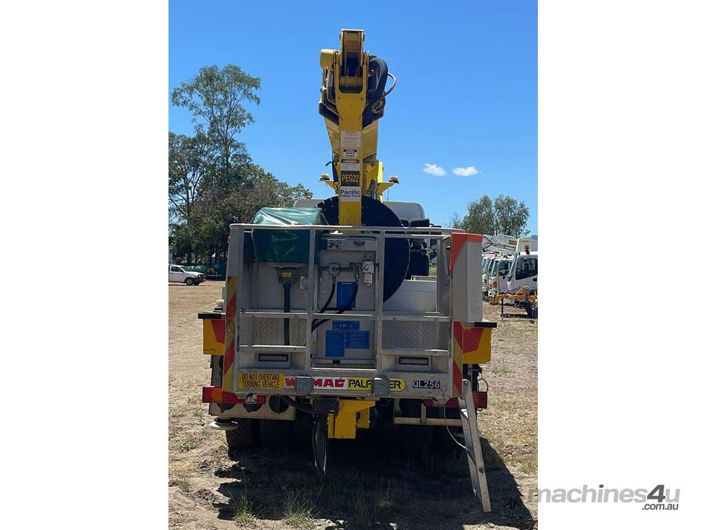 Hire 2010 palfinger WT300 EWP Elevated Work Platform Truck (930099)