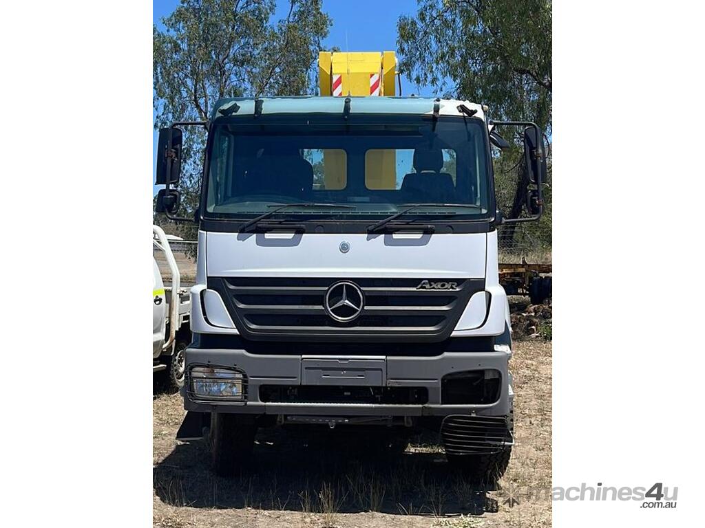 Hire 2010 palfinger WT300 EWP Elevated Work Platform Truck (930099)